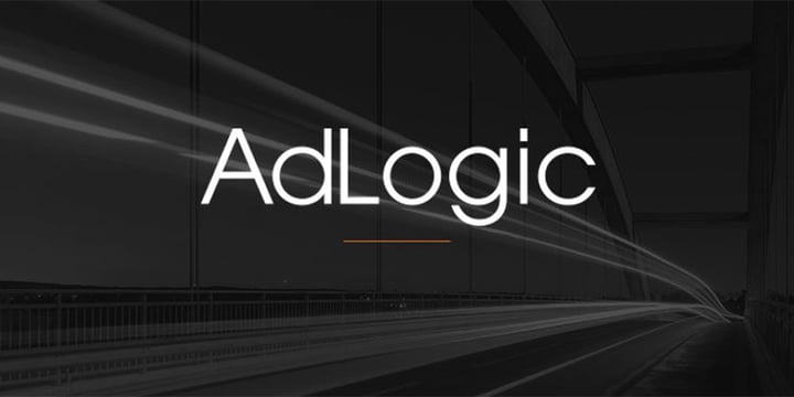 Road Runner Sports recognizes high-value shoppers with digital signs